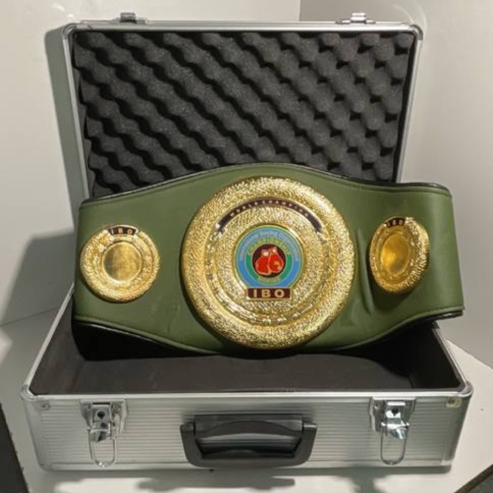 Pre-owned IBO WORLD CHAMPIONSHIP BOXING TITLE BELT REPLICA GREEN - Own4Less